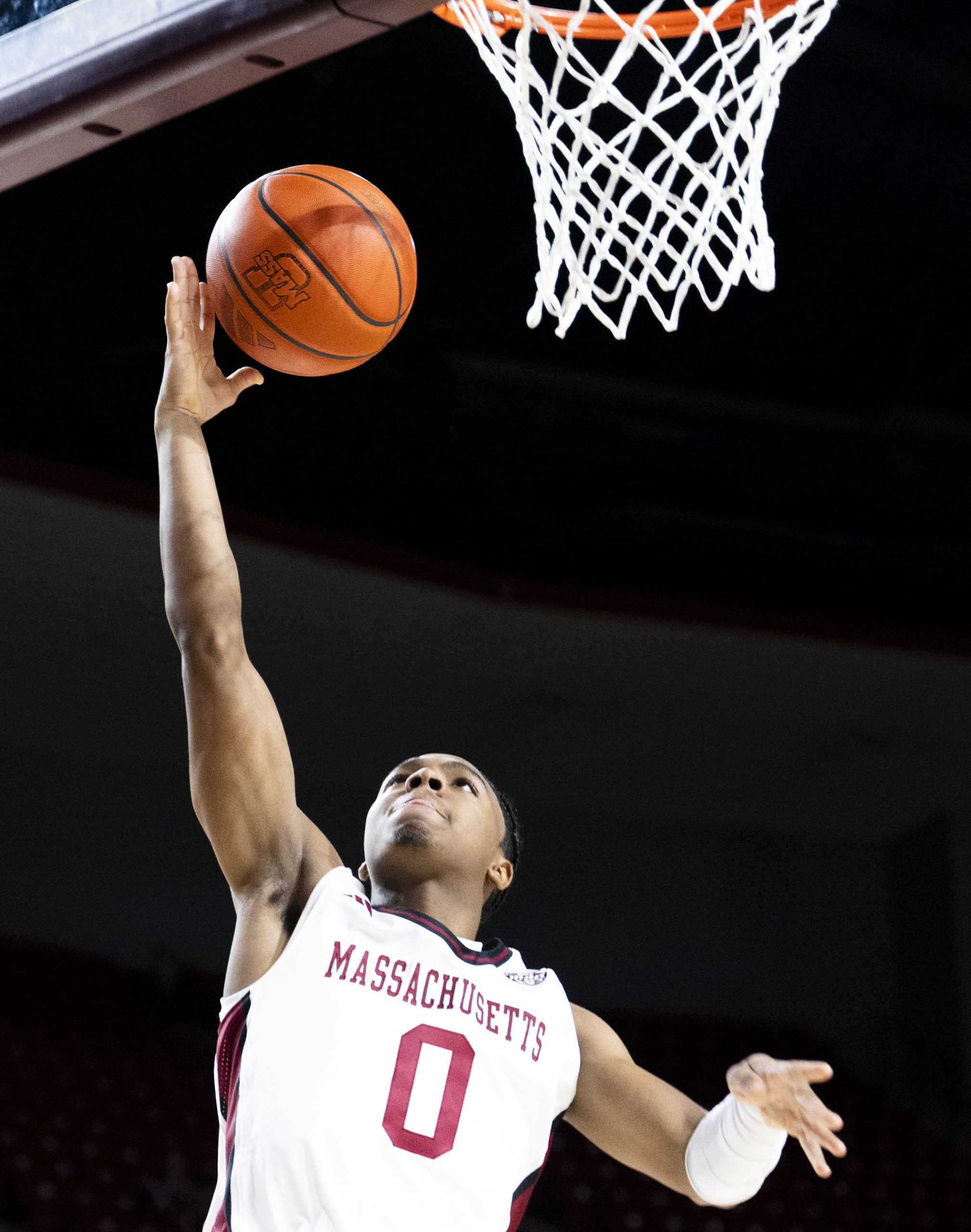 Marcus Banks scores 26, UMass men’s basketball beats Le Moyne, 94-80 ...